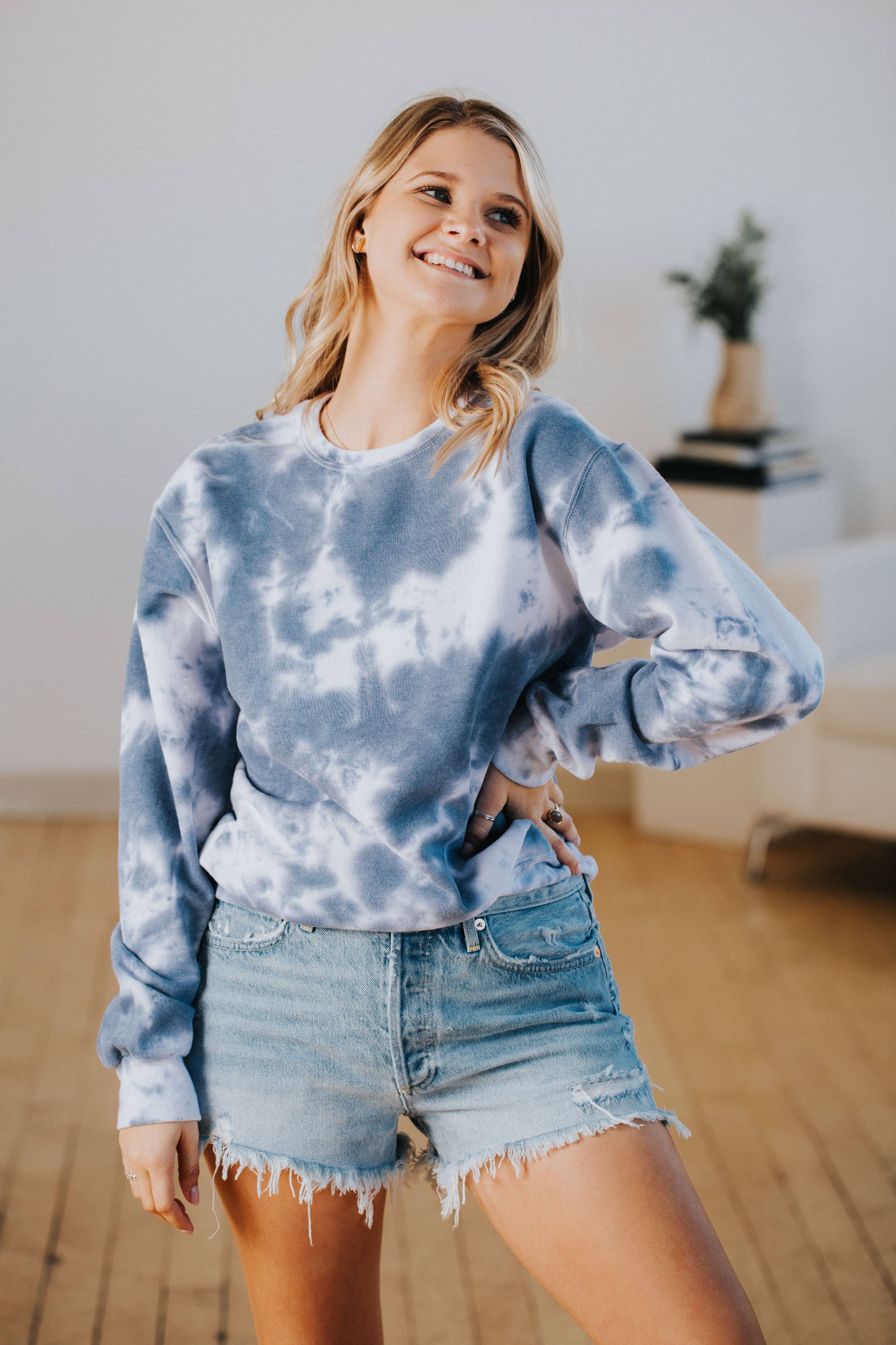 Marissa Tie Dye Sweatshirt in Navy – Nell and Rose